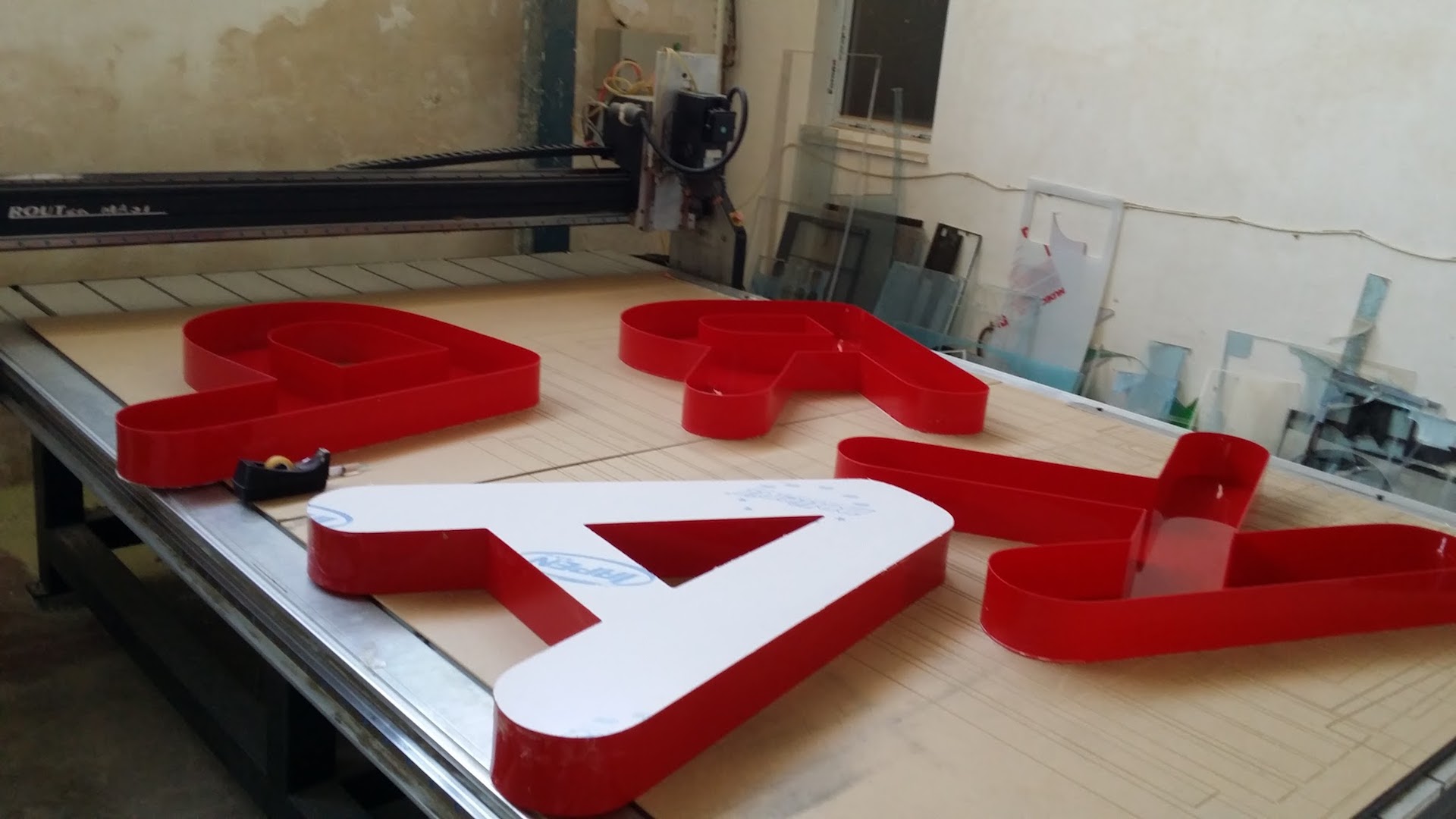PHOENIXGLASS ΚΑΤΑΣΚΕΥΕΣ ΠΛΕΞΙΓΚΛΑΣ – Η εταιρεία μας δραστηριοποιείται ...